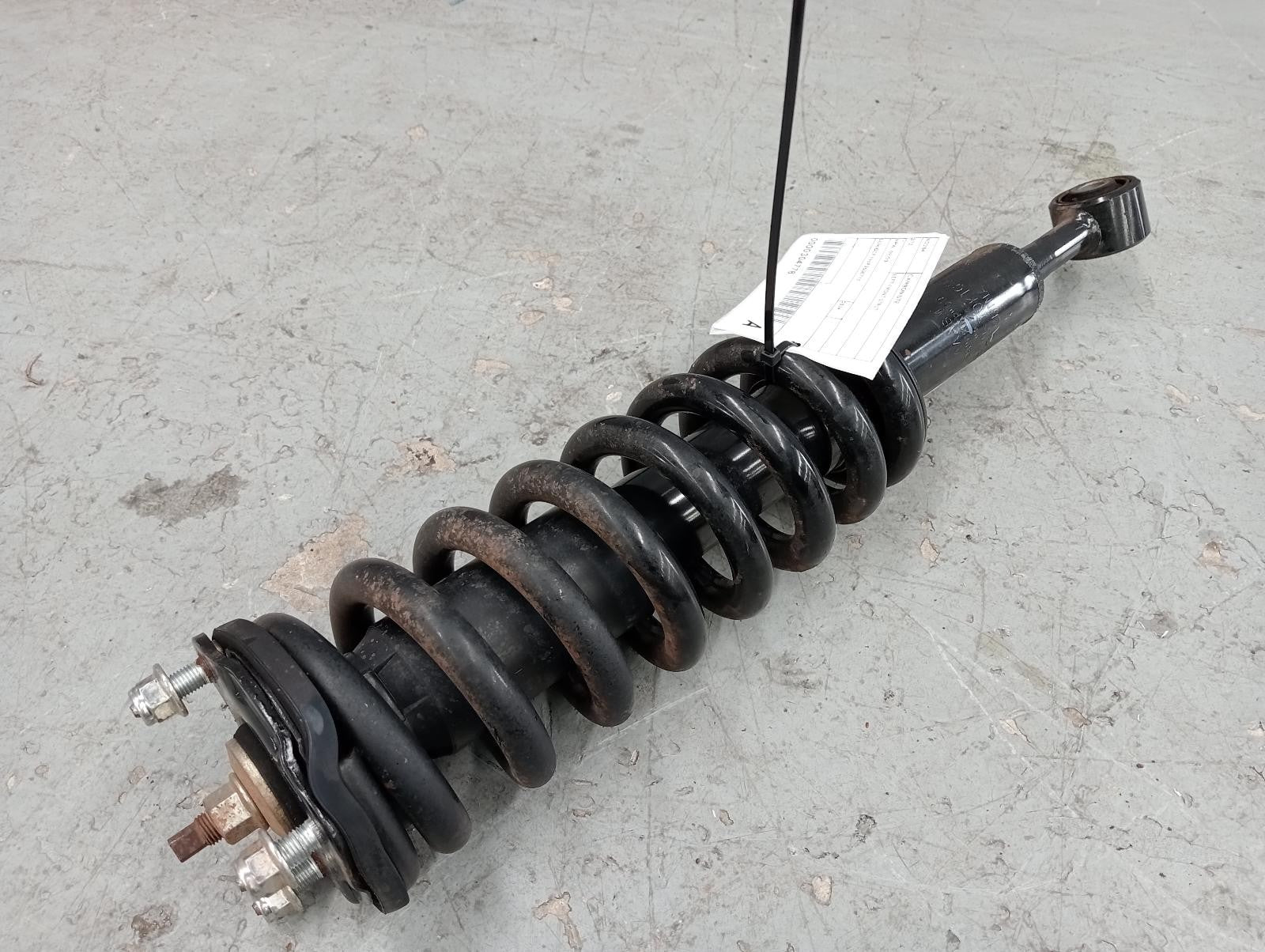 GREAT WALL CANNON UTE LEFT FRONT STRUT NPW, 09/20- 2024 – JCS Parts ...