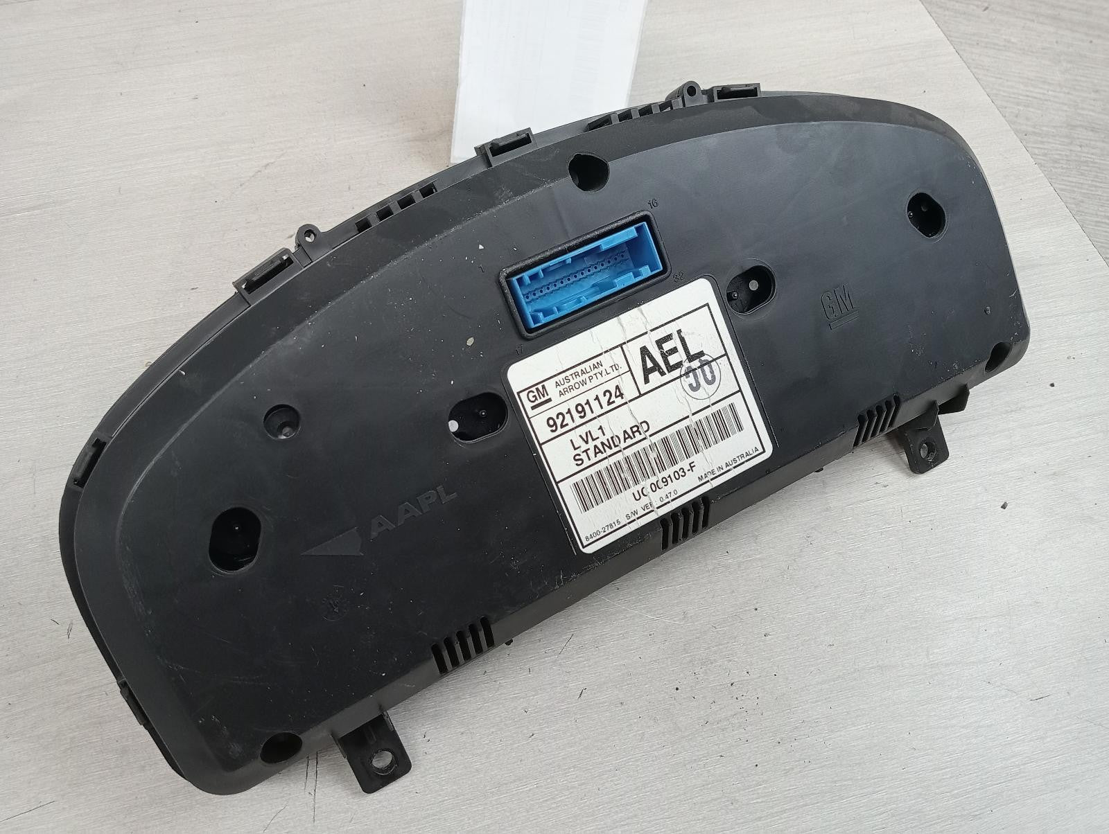 HOLDEN CREWMAN INSTRUMENT CLUSTER AUTO, STANDARD TYPE, VZ, 08/04-09/07 ...