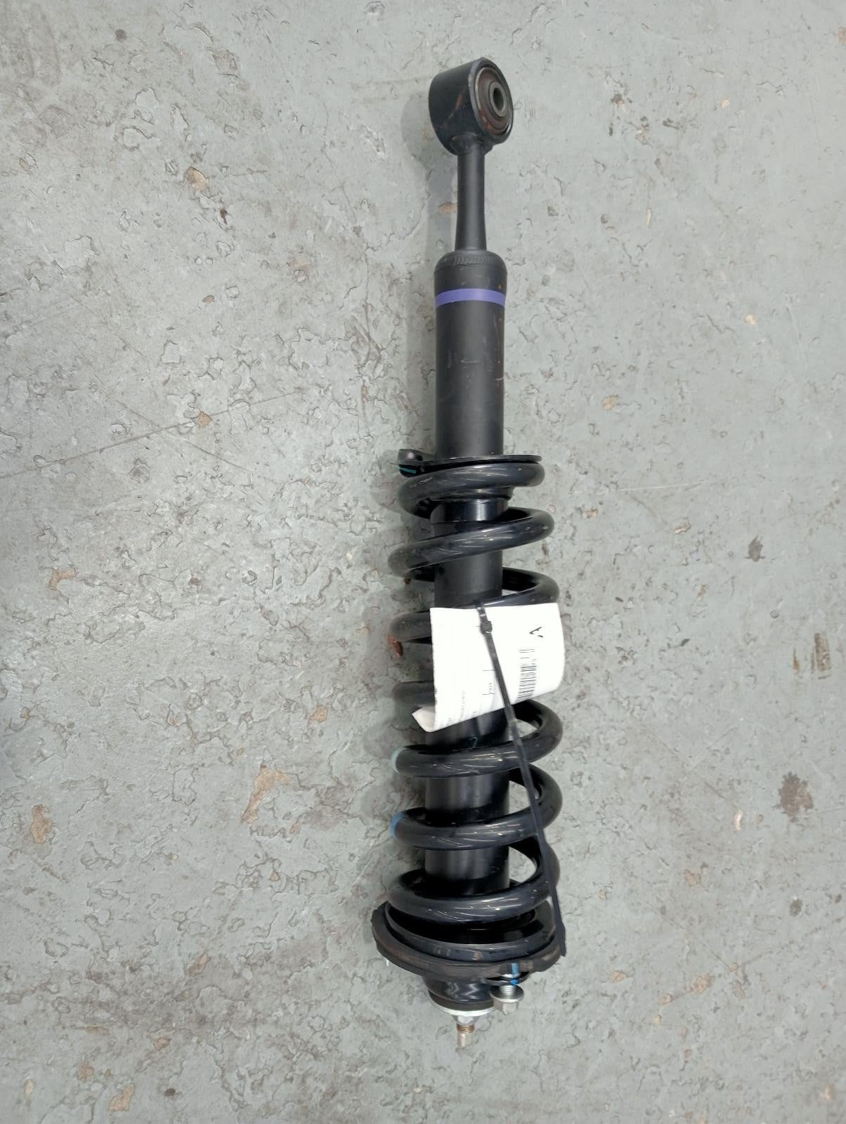 TOYOTA HILUX LEFT FRONT STRUT 2WD HI-RIDE/4WD, 06/15- 2024 – JCS Parts ...