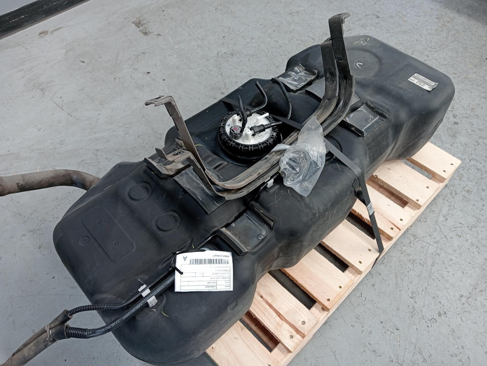 HYUNDAI ILOAD/IMAX FUEL TANK TQ, DIESEL, 11/07-07/15 2013 – JCS Parts ...