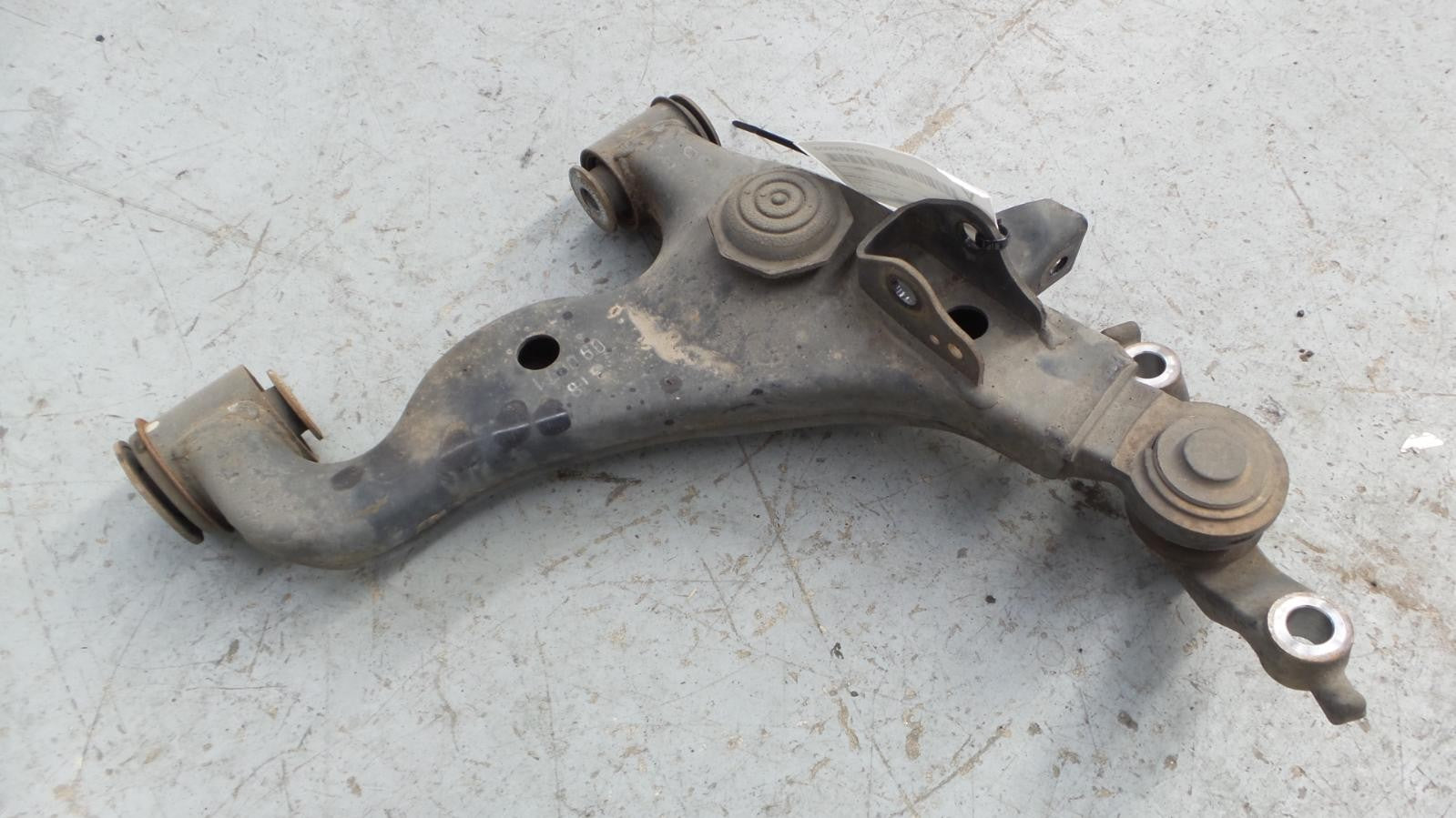 TOYOTA HILUX RIGHT FRONT LOWER CONTROL ARM 2WD LOW RIDE, 03/05 2007 ...