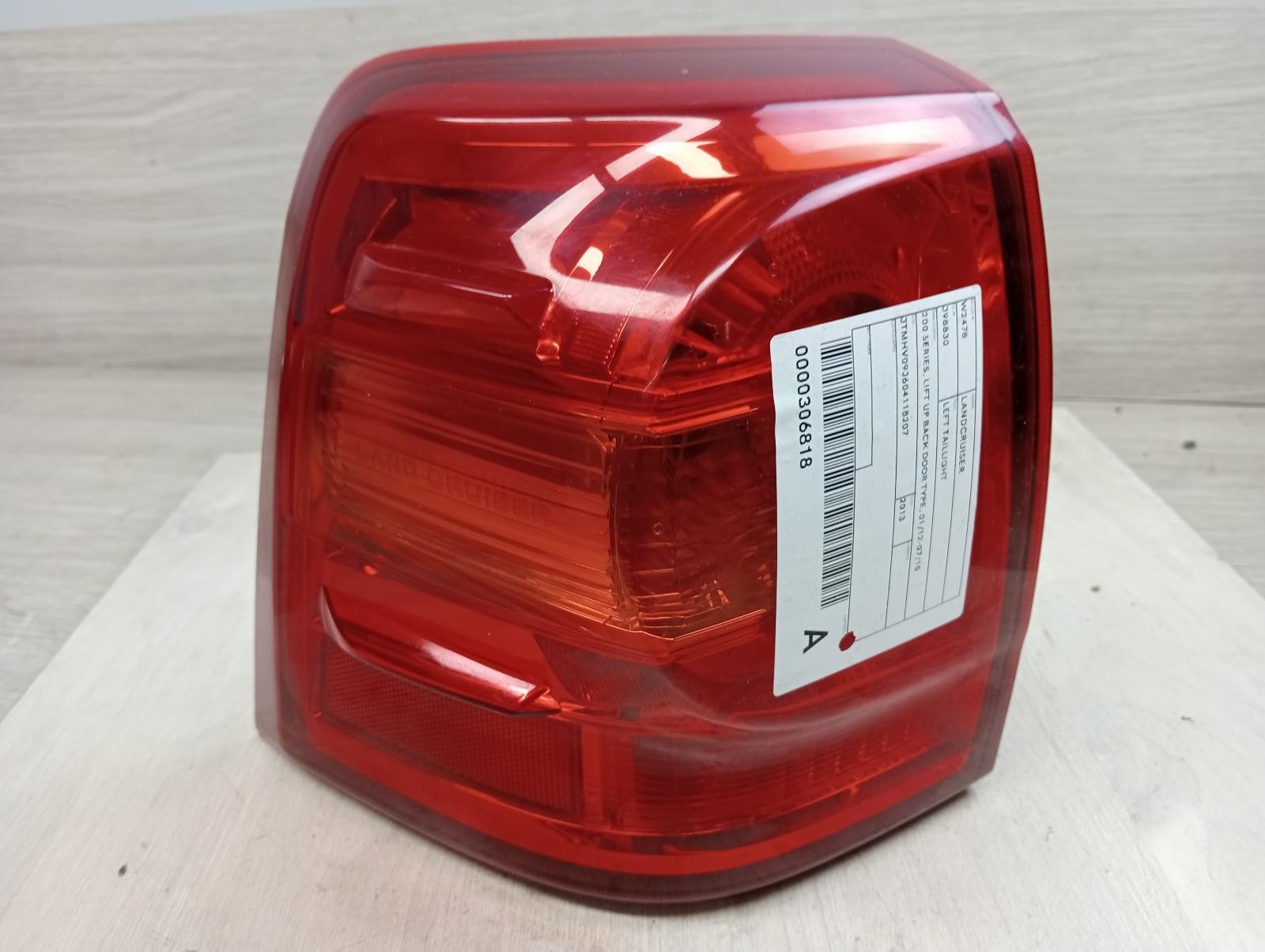 TOYOTA LANDCRUISER LEFT TAILLIGHT 200 SERIES, LIFT UP BACK DOOR TYPE ...