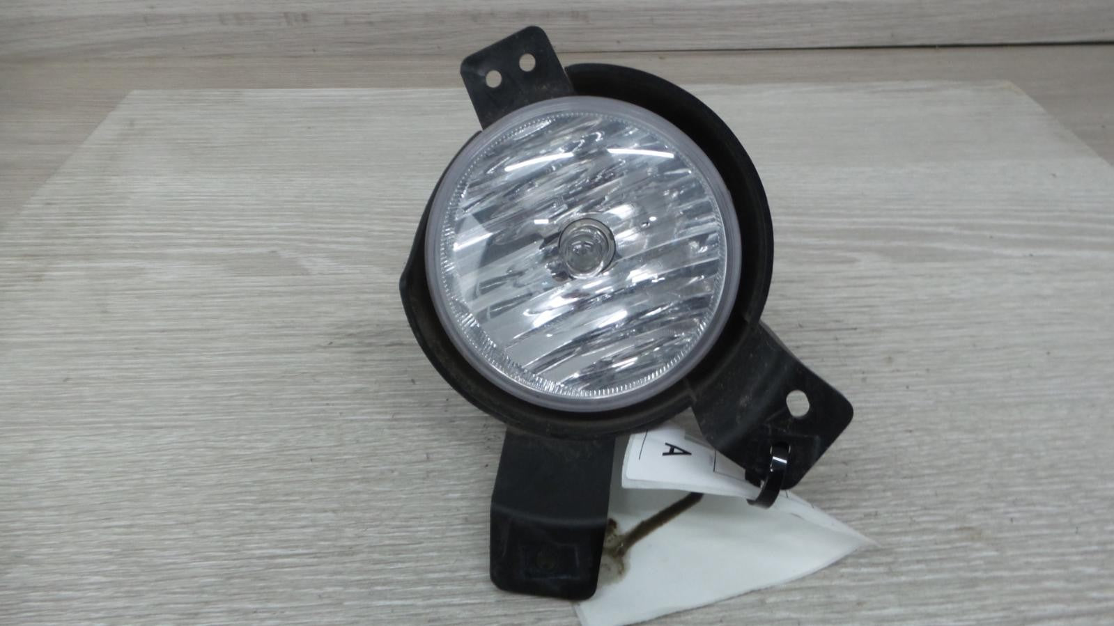 HOLDEN TRAX RIGHT INDICATOR/FOG/SIDE BUMPER FOGLAMP, TJ SERIES, 10/16 ...