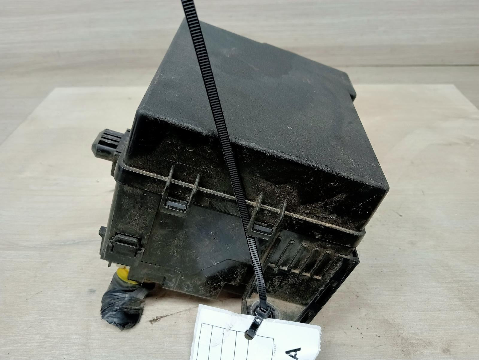 MITSUBISHI TRITON FUSE BOX ENGINE BAY, DIESEL, 2.4, AUTO, MR, 11/18-10 ...