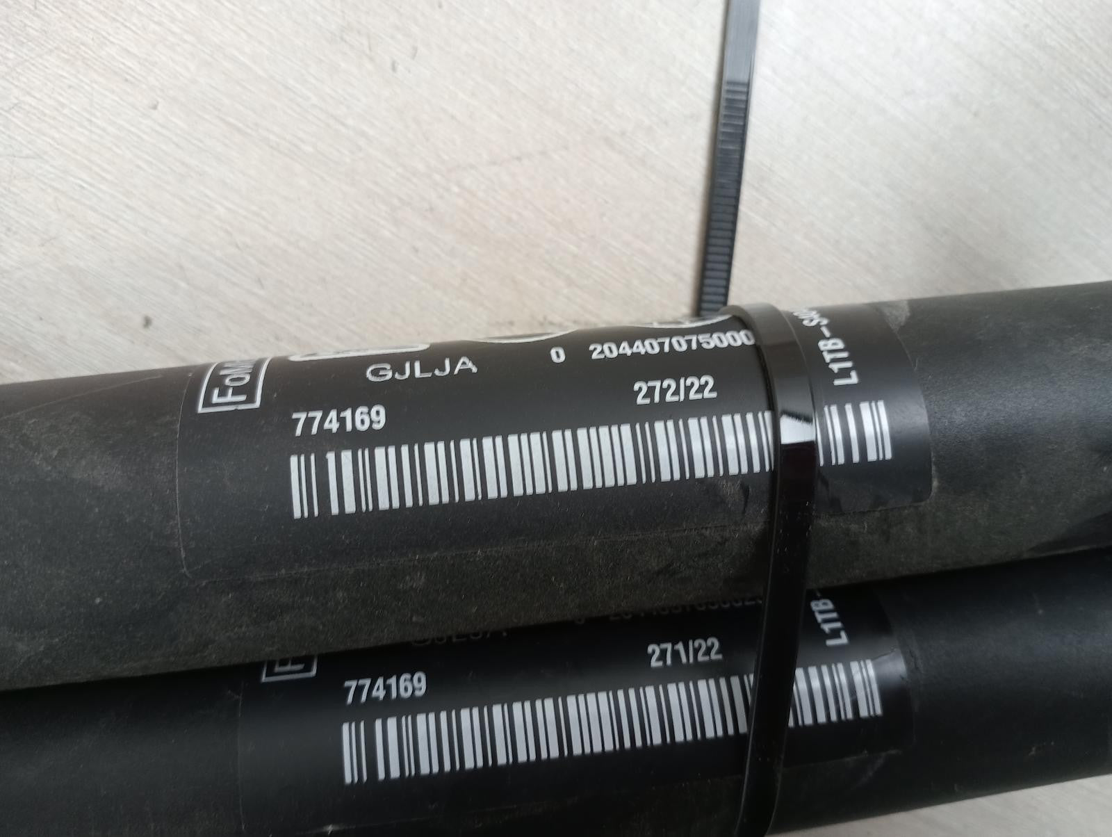 FORD PUMA HATCH STRUT JK, TAILGATE STRUT (PAIR), W/ POWER LIFT TYPE, 0 ...