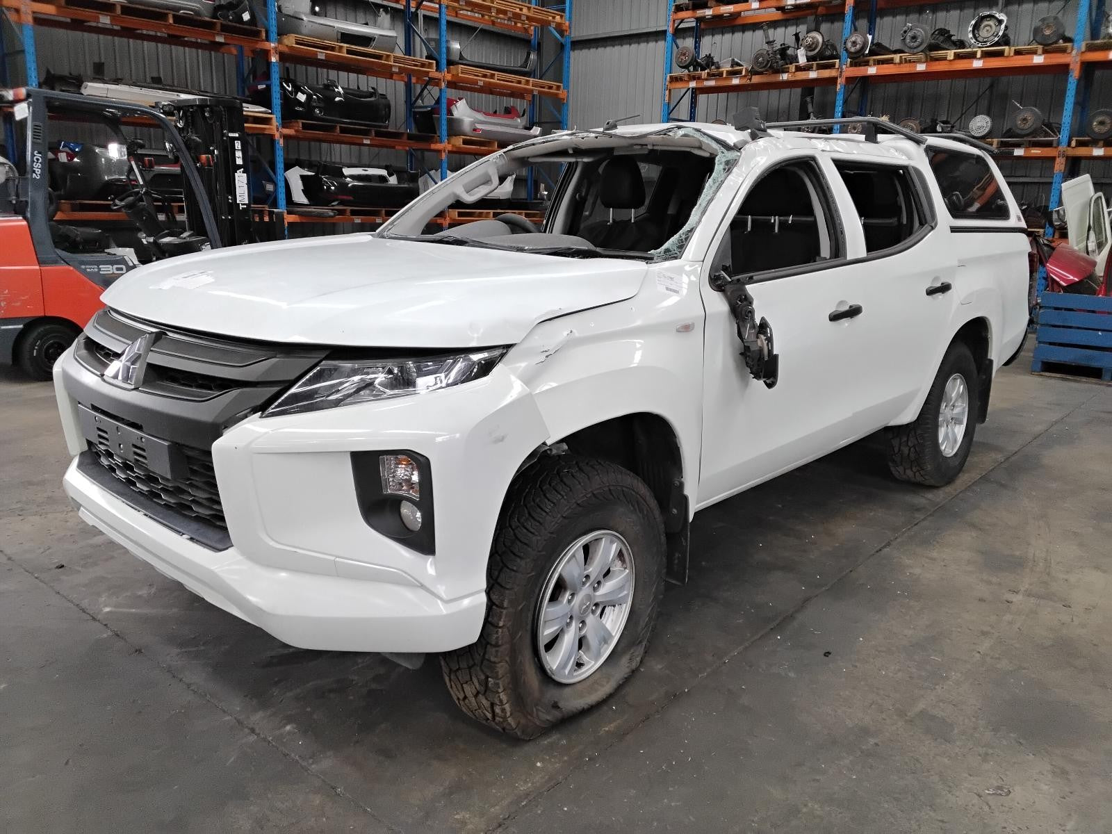 MITSUBISHI TRITON FUSE BOX ENGINE BAY, DIESEL, 2.4, AUTO, MR, 11/18-10 ...